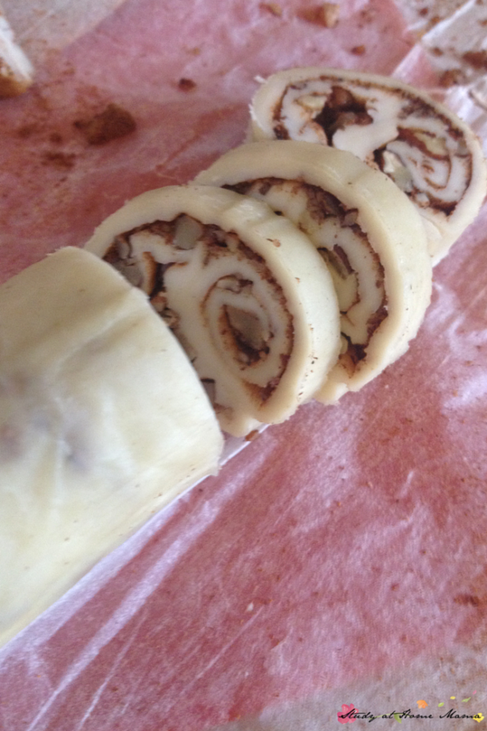 Kids Kitchen: Cinnamon Bun Crackers ⋆ Sugar, Spice and Glitter
