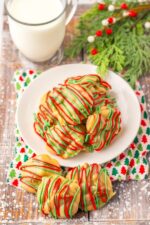 Christmas Pecan Pralines ⋆ Sugar, Spice and Glitter
